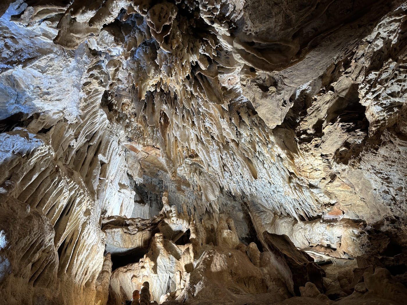 Cuevas de Fuentes de León, un tesoro natural en Extremadura